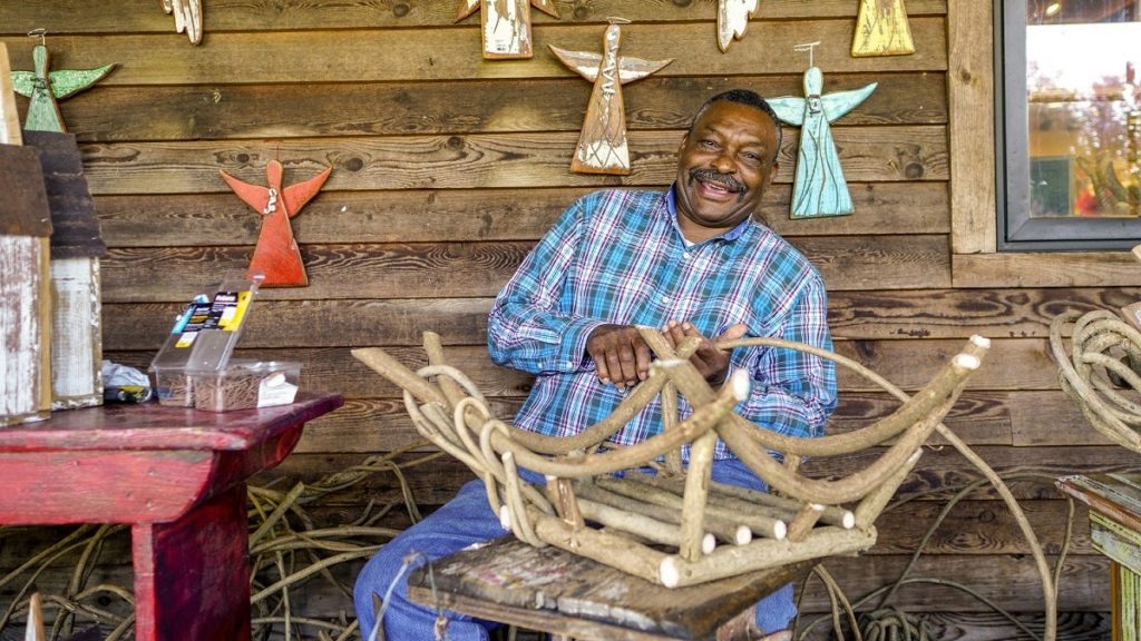 Andrew McCall is an Alabama Maker dancing with vines | The Birmingham Times