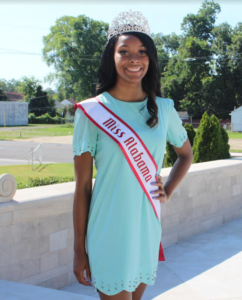 Candace Knight: Teen Competes in First Ever Pageant, crowned Queen ...