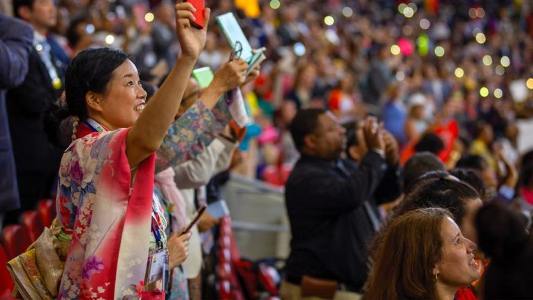 Jehovah’s Witnesses Hold Global Virtual Event in 240 Lands, 500 ...