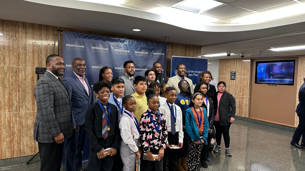 Birmingham Recognizes Martha Gaskins School’s 5th-Grade Robotics Team ...